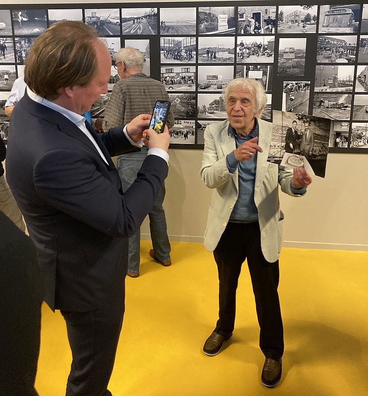 Rondleiding Bob en Michelle Friedländer tijdens zaterdag openstelling ...